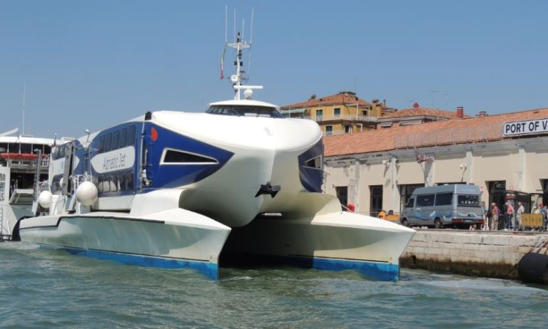 Το HSC CAT 1 αρχίζει δρομολόγια από Άγιο Κωνσταντίνο για Σκιάθο ...