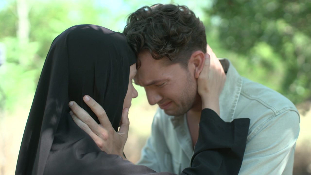 Μαύρο Ρόδο: Θα καταφέρει να νικήσει η αληθινή αγάπη; - Mononews.gr