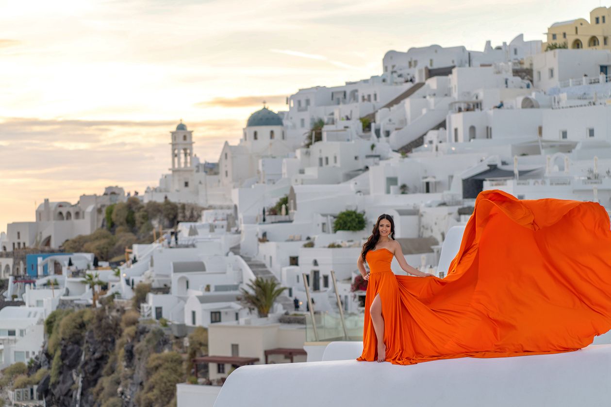 Flying Dress Photo: Η ελληνική επιχείρηση με τζίρο 500.000 δολ. στο ...
