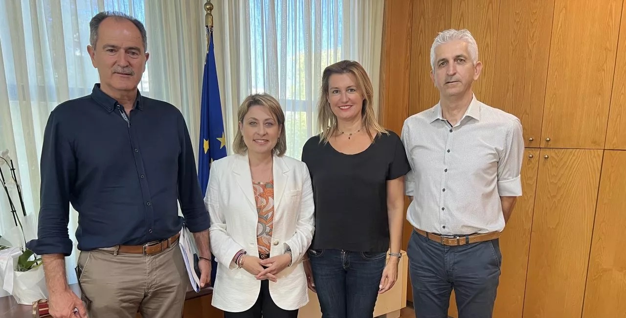 Χριστίνα Αλεξοπούλου: Συνάντηση με αντιπροσωπεία της ΠΟΑΣ - Mononews.gr