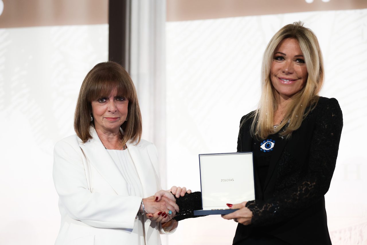Η Μαριάννα Λάτση βραβεύτηκε με το Χρυσό Μετάλλιο Ζάππα (photos ...