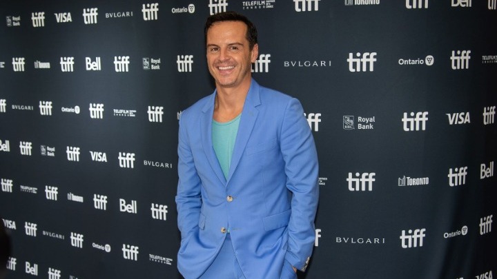 Ο Άντριου Σκοτ διέκοψε τον μονόλογο του Άμλετ όταν θεατής άνοιξε το ...