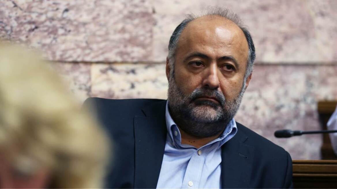 Δημήτρης Τσιόδρας για «θαύματα» Κασσελάκη: Αντέγραψε από βιβλίο του ...