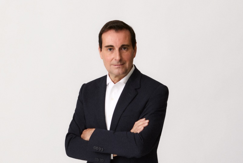 Mango: Αλλαγή στρατηγικής με «ευέλικτα» ρούχα για όλες τις εποχές ...