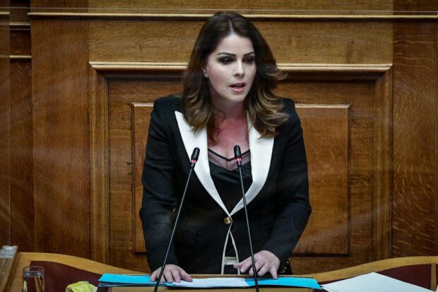Κατερίνα Παπακώστα: Ποια είναι η νέα υφυπουργός Κοινωνικής Συνοχής και ...