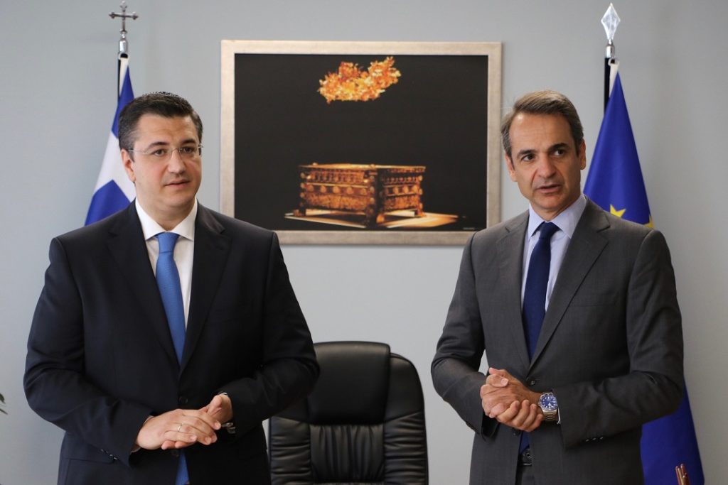 Ποιος θα είναι ο νέος επίτροπος της Ελλάδας στις Βρυξέλλες - Τι ...