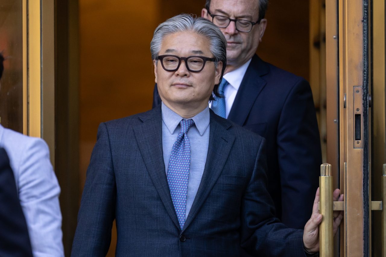 Archegos: Ο θεοσεβούμενος επενδυτής Bill Huang που ξεγέλασε το ...