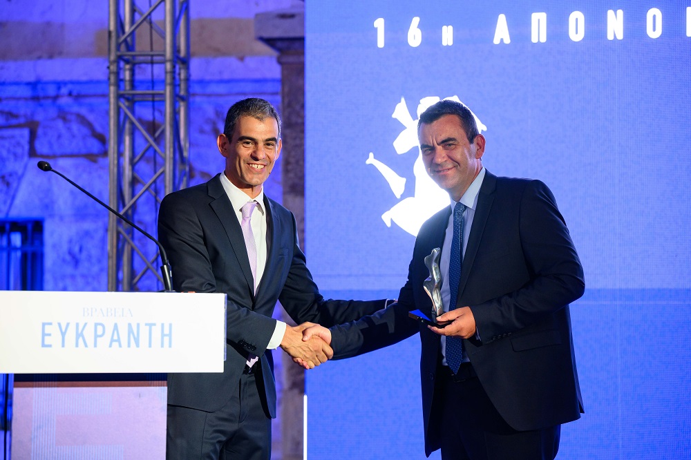 Βραβεία «Ευκράντη»: Τιμήθηκαν Ν. Πατέρας, Άννα Αγγελικούση, Ν. και Στρ ...