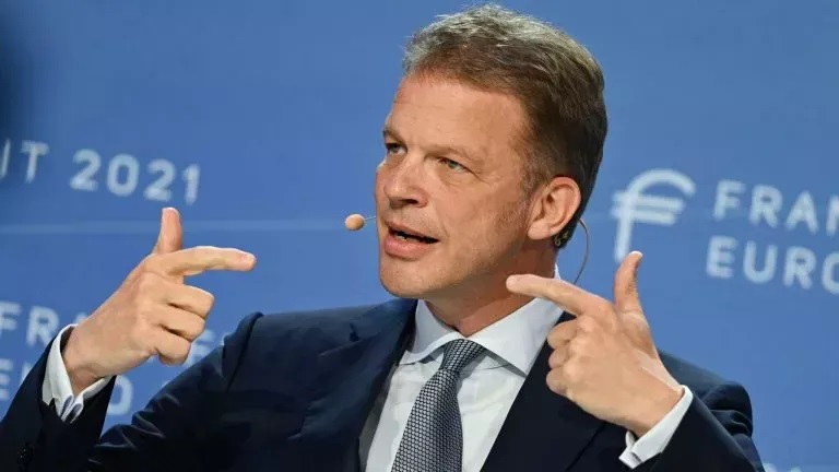 Deutsche Bank: Με το δεξί ξεκίνησαν οι αγορές μετοχών το 2025 - Στις ...