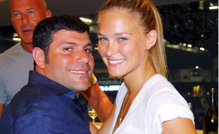 Teddy Sagi: Ποιος είναι ο billionaire που πούλησε στην Trastor τον LABS ...