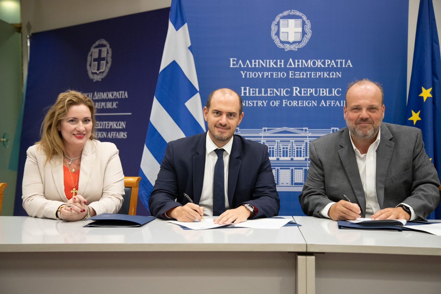 ΤτΕ: Μειώσεις εισφορών για να «κρατηθεί» η ανταγωνιστικότητα – Τι ...