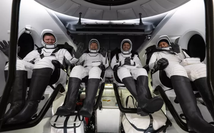 NASA: Για προληπτικές εξετάσεις οι αστροναύτες που επέστρεψαν από το ...