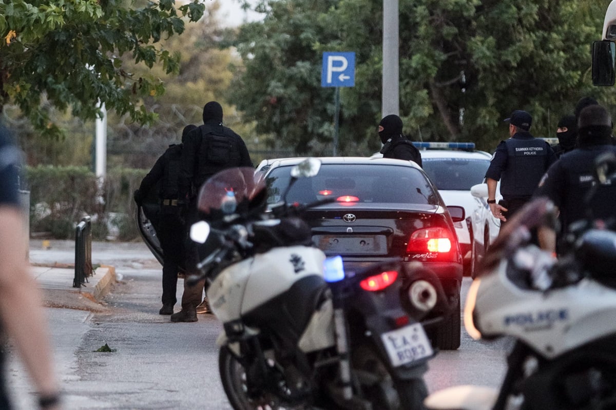 Αμπελόκηποι: Ποινική δίωξη για τέσσερα κακουργήματα στους συλληφθέντες ...