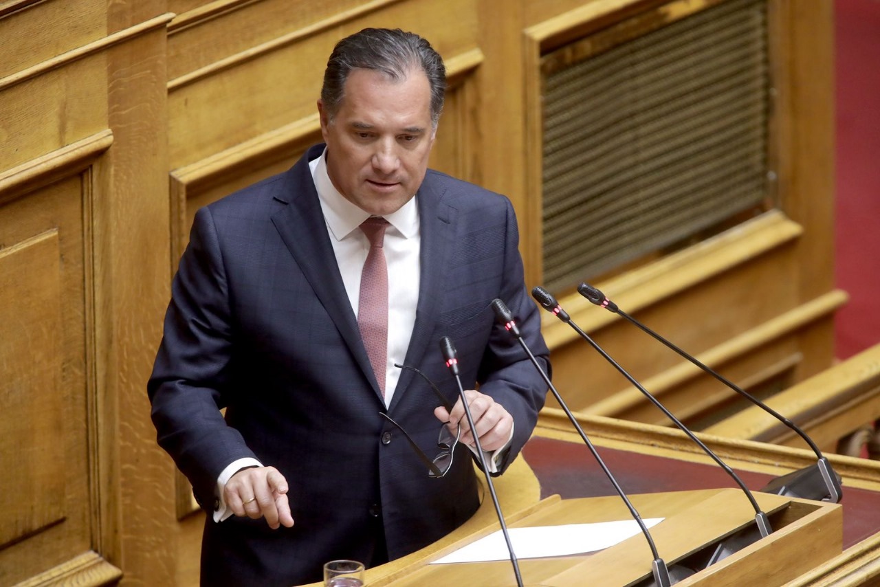 Συνάντηση Άδωνι με φαρμακευτικές: Το clawback, το σύμφωνο συνεργασίας ...