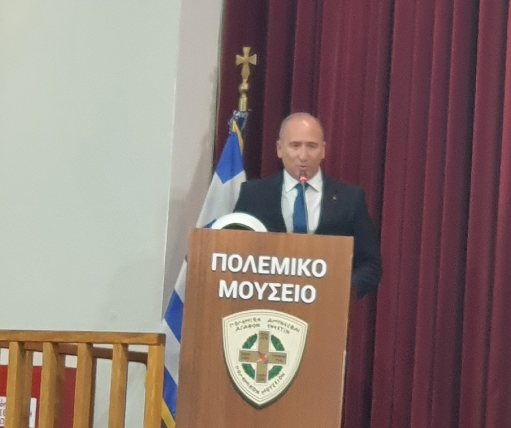 Βασίλης Πατέρας: Η αγάπη του για τη θάλασσα προσφορά για τις ανάγκες ...