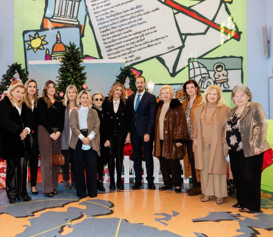 Το πιο ελπιδοφόρο χριστουγεννιάτικο δέντρο - Mononews.gr