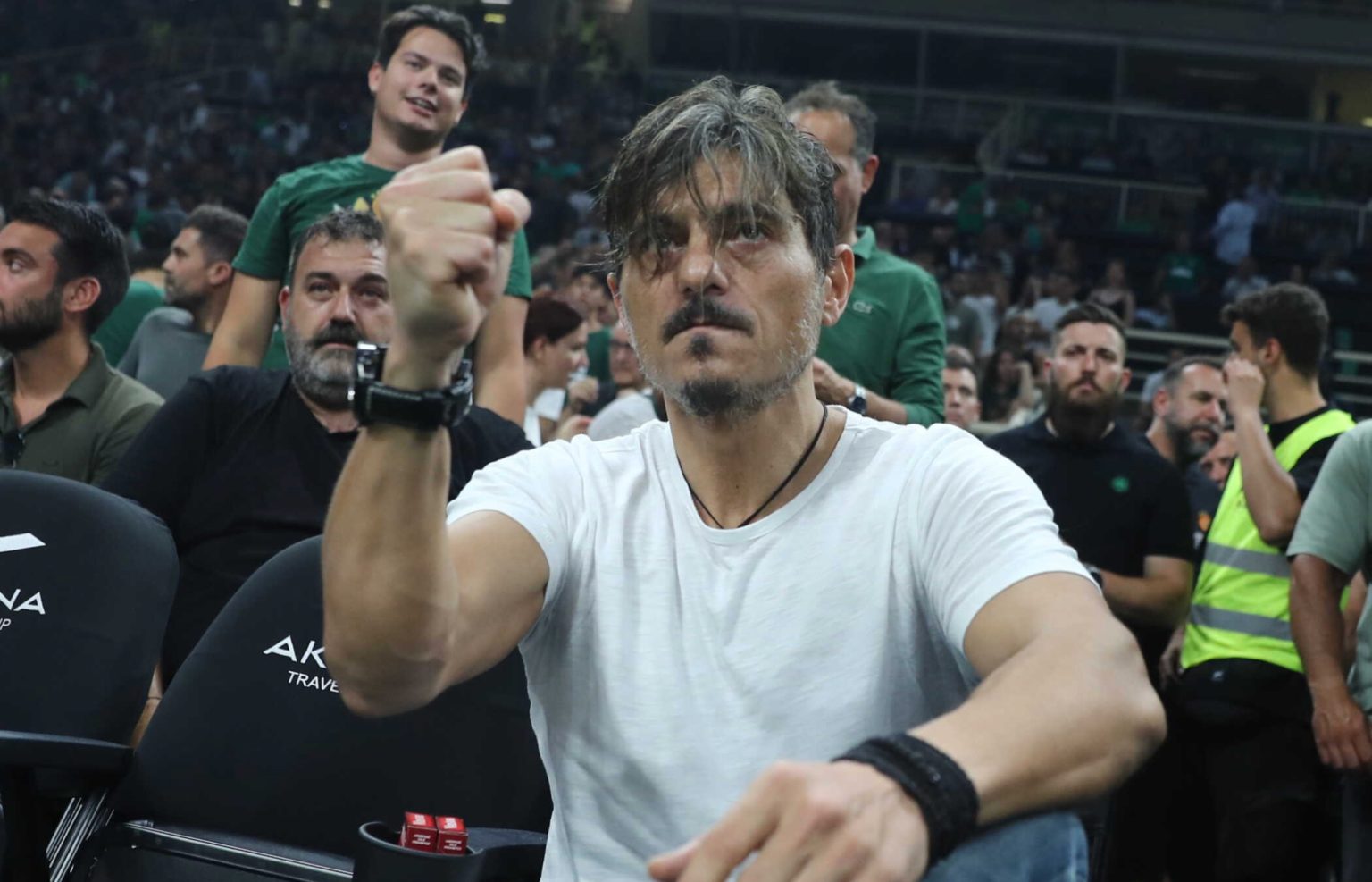 Δημήτρης Γιαννακόπουλος: Δεν θα μπορέσω να ξαναέρθω στο γήπεδο και ...