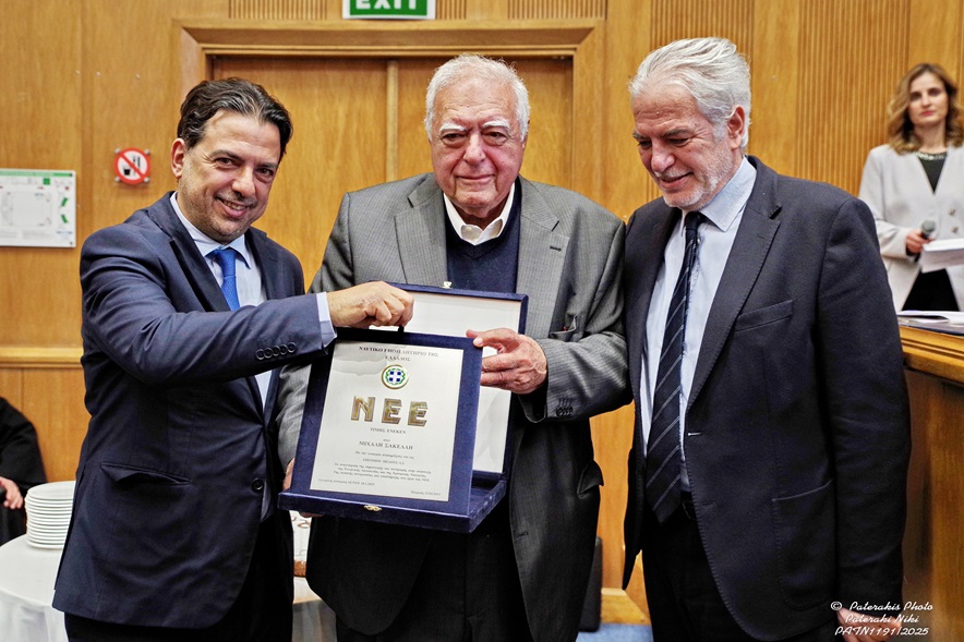 Η ναυτιλιακή ρότα του Γιώργου Βερνίκου και Μιχάλη Σακέλλη που τίμησε το ...