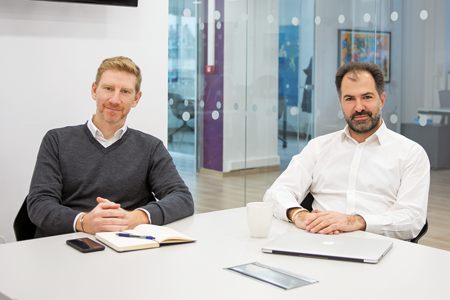 Flexfin: Πώς δύο «κολλητοί», ο Δημήτρης Βρανόπουλος και ο Αλέξανδρος Κελαϊδίτης έφτιαξαν την ...