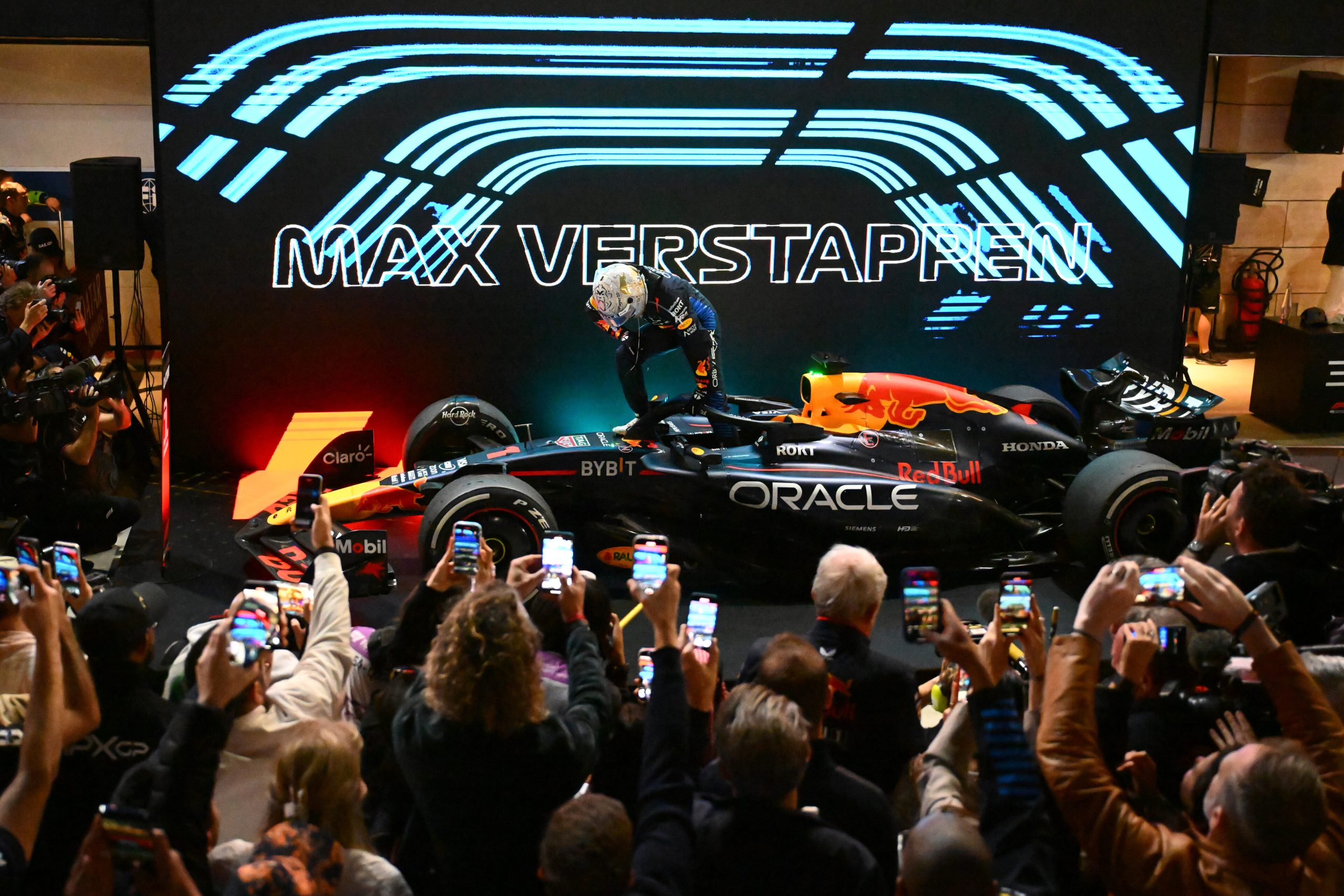 F1 -75: Παρουσίαση στο Ο2 του Λονδίνου - Mononews.gr