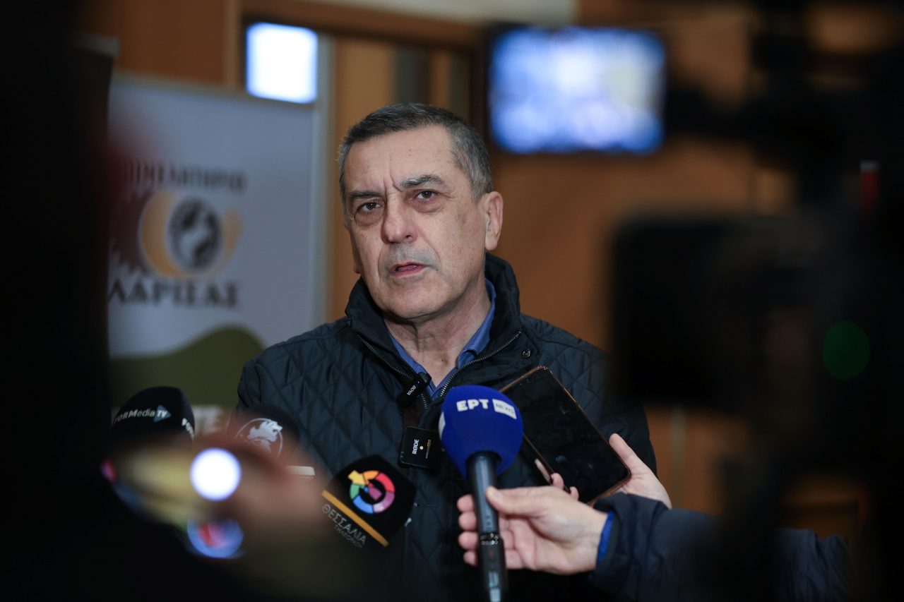 Mία ριζοσπαστική κατοικία με θέα το απέραντο του Ατλαντικού ωκεανού (15 ...