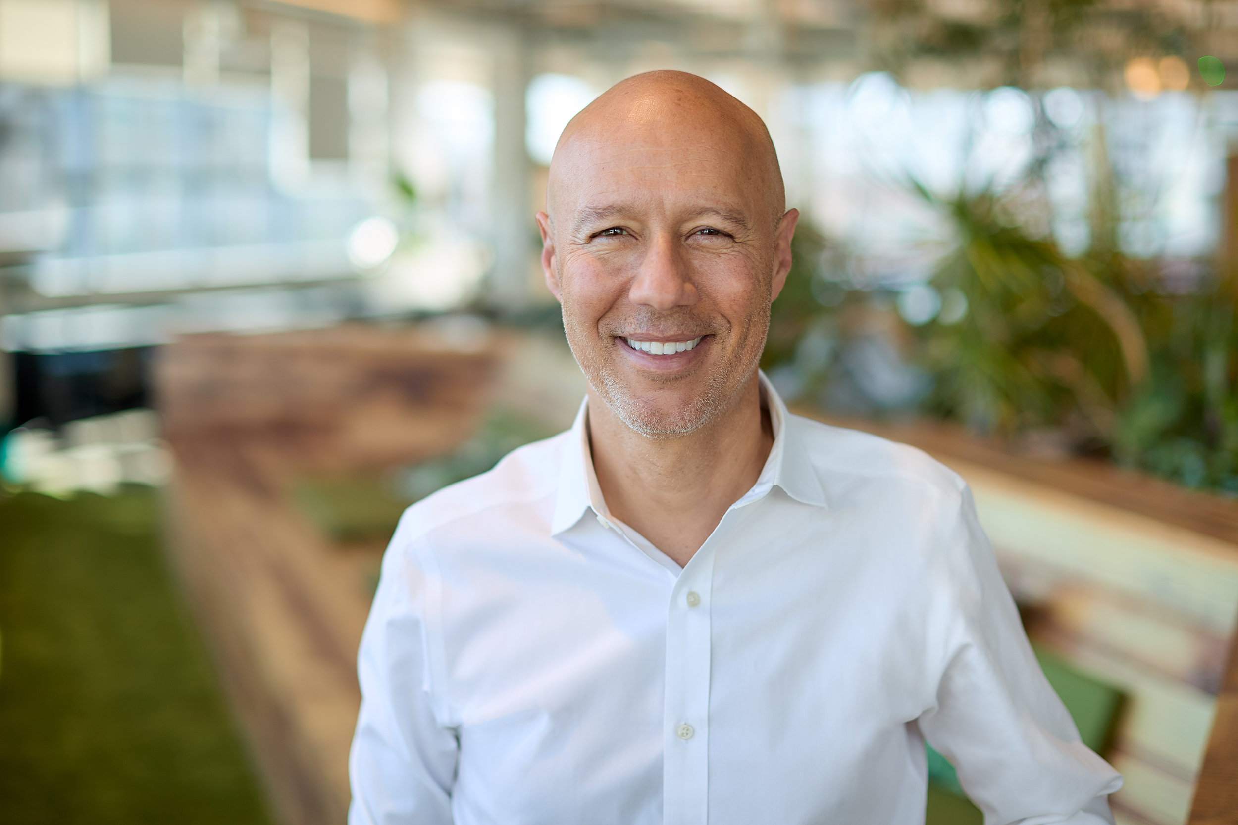 David Risher: Ο φιλάνθρωπος CEO της Lyft, που εξαγόρασε τη FreeNow και ...