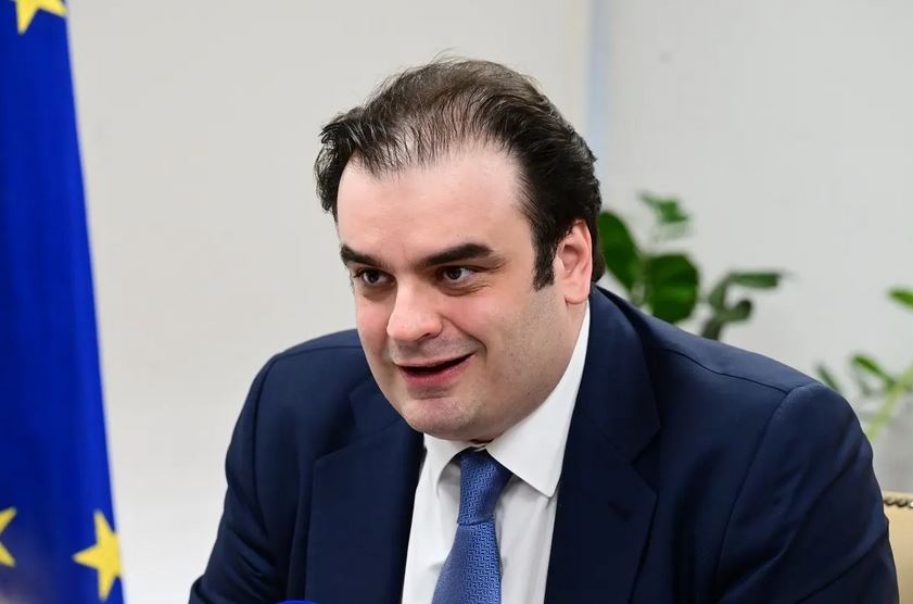 Τρία νομοσχέδια προ των πυλών: Λειτουργία των τελωνείων, δημοσιονομικοί ...