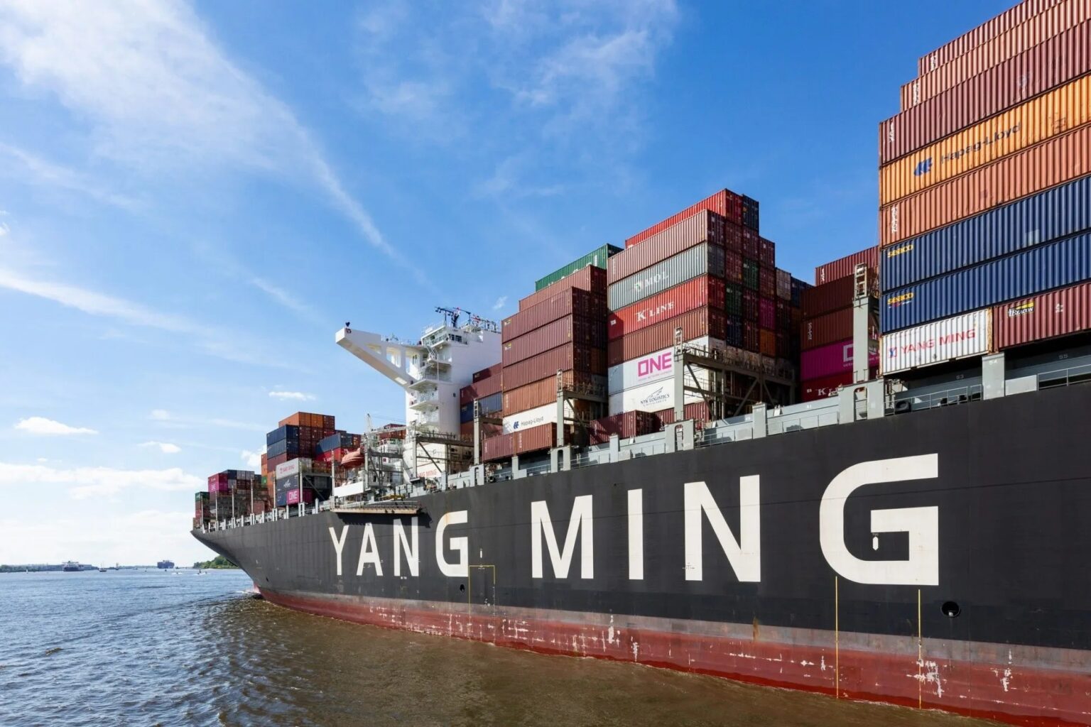 Yang Ming: Ναυπηγεί 7 πλοία μεταφοράς κοντέινερ στην Νότιο Κορέα ...