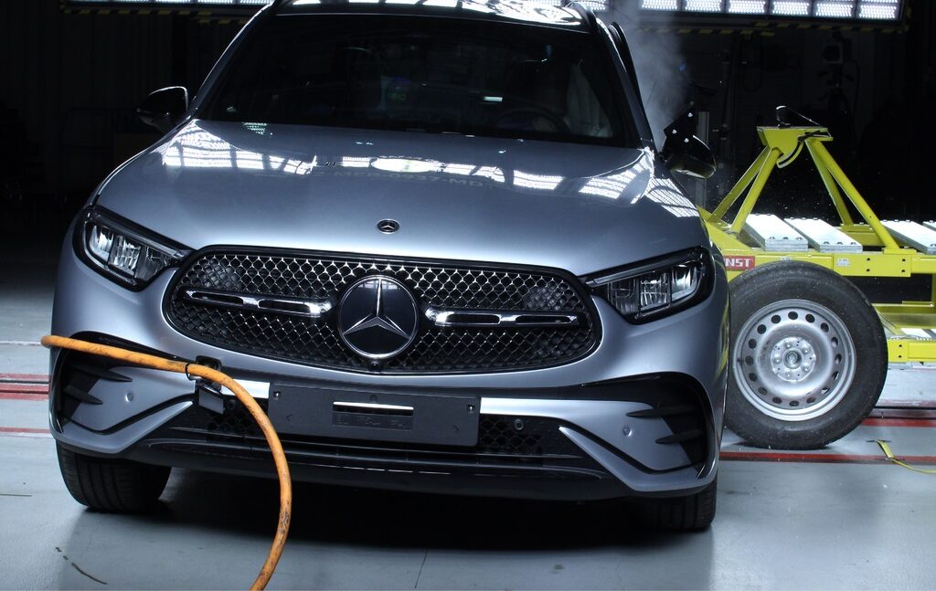 Mercedes GLC 300de 4MATIC: Φύλακας άγγελος - Mononews.gr