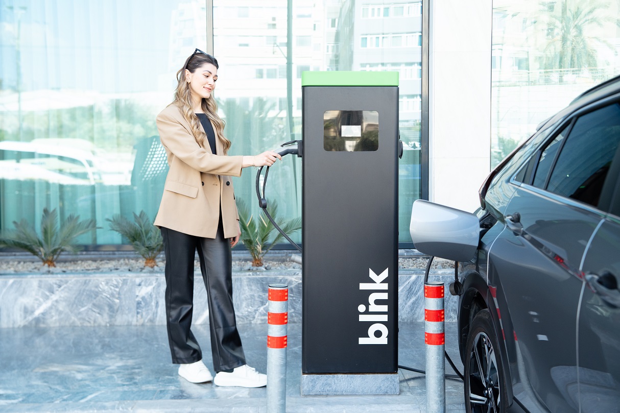 Blink Charging Hellas: Πρωτοστατεί με σταθμούς φόρτισης EV σε περισσότερες από 85 μεγάλες ...