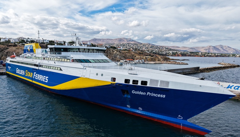 Το Golden Princess της Golden Star των αδελφών Στεφάνου ναυλώθηκε για ...