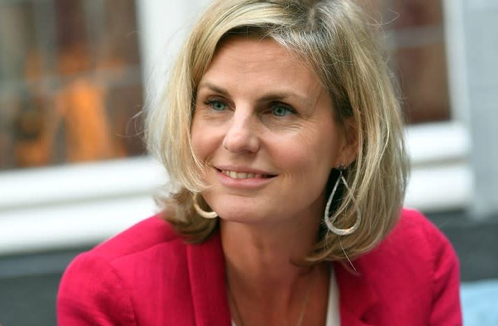 Mega deal άνω του $1 δισ. στον τραπεζικό κλάδο: Η ABN Amro εξαγοράζει ...