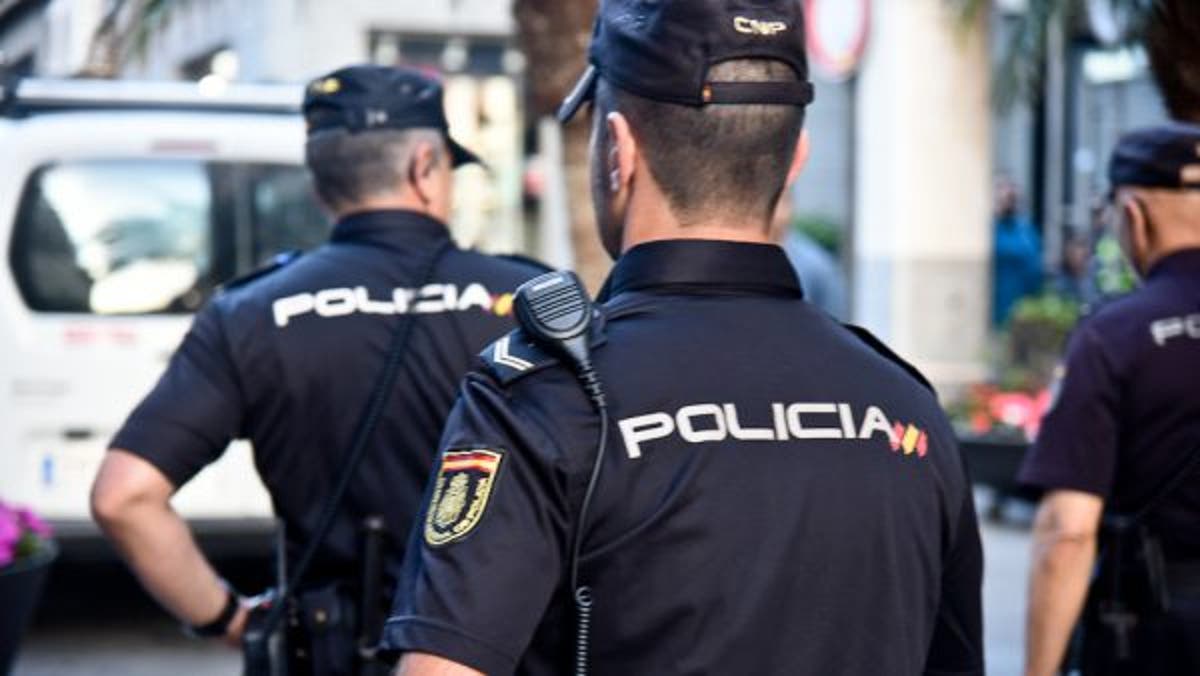 Ισπανία: Εξάρθρωση ενός δικτύου που μετέφερε ναρκωτικά μεταξύ του ...