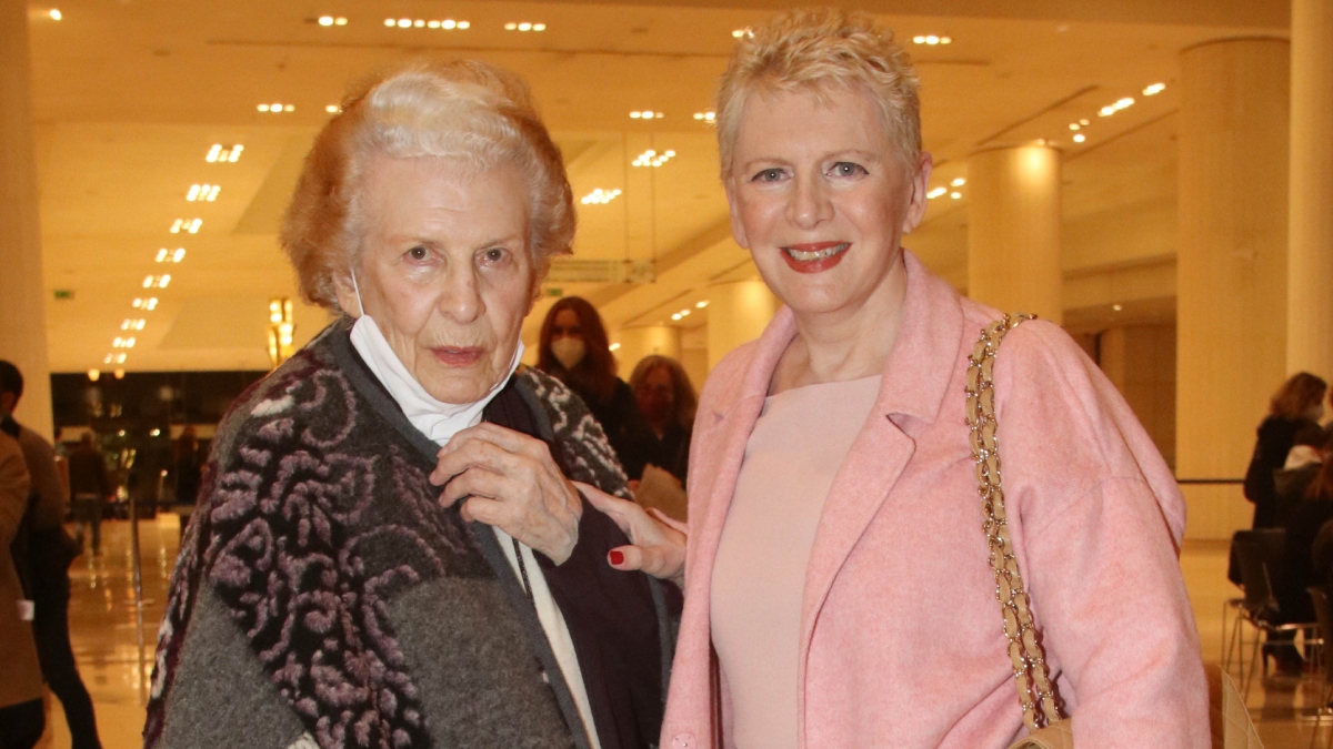 Έλενα Ακρίτα: Το «ευχαριστώ» της για την αναγνώριση από τα πολιτικά ...