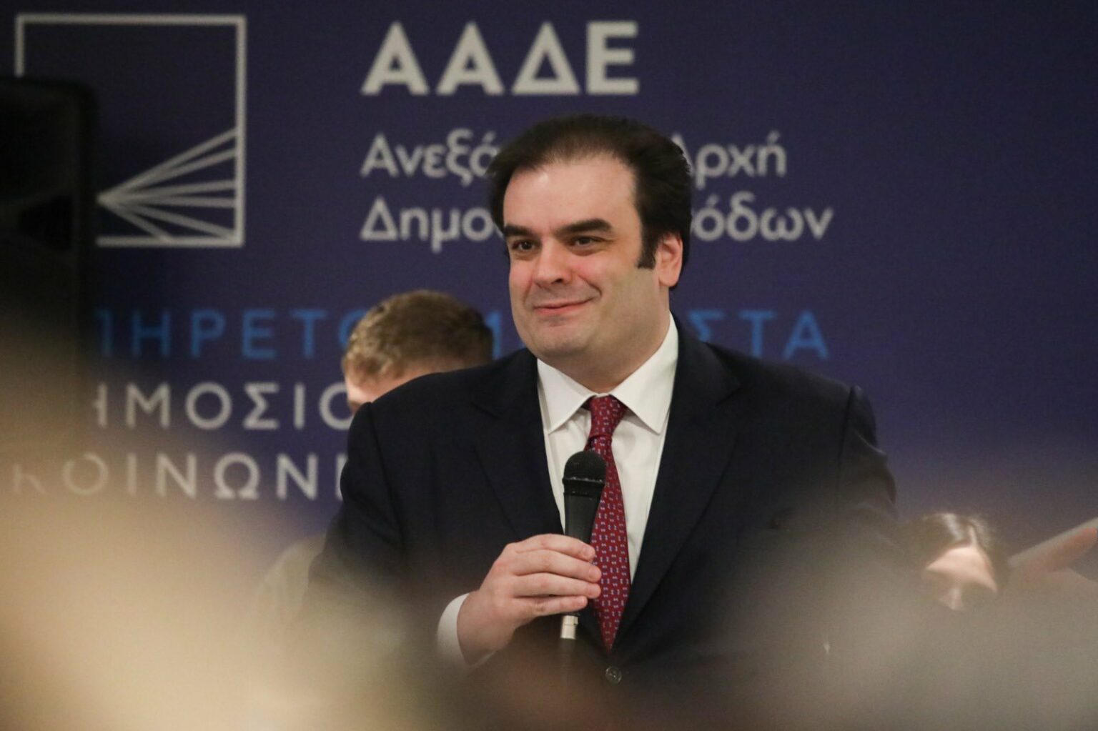 «Πράσινο φως» από ESM και EFSF για την πρόωρη αποπληρωμή δανείων 6,94 ...