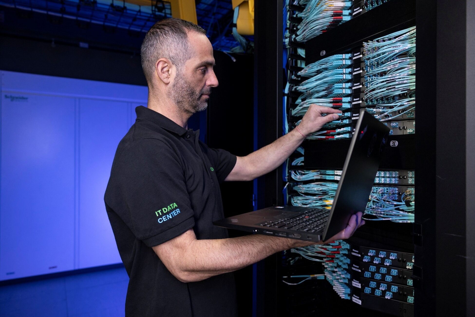 Cosmote Telekom: Data Center για τις ΑΙ ανάγκες των επιχειρήσεων στην ...