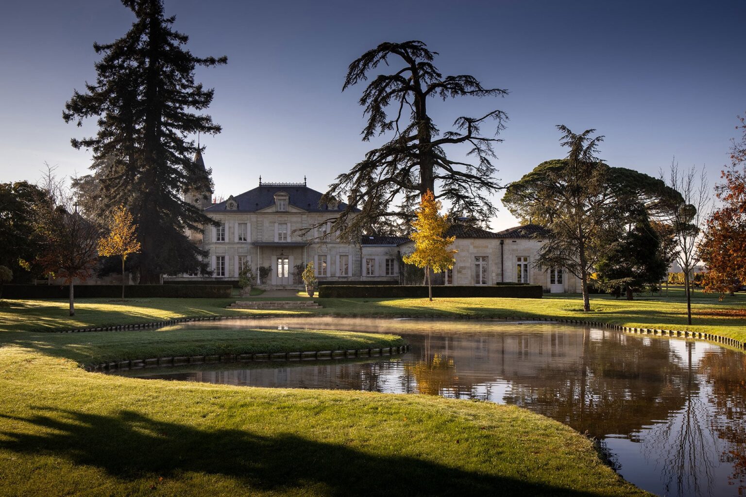 Château Margaux x Mandarin Oriental, Costa Navarino: Μια κορυφαία ...