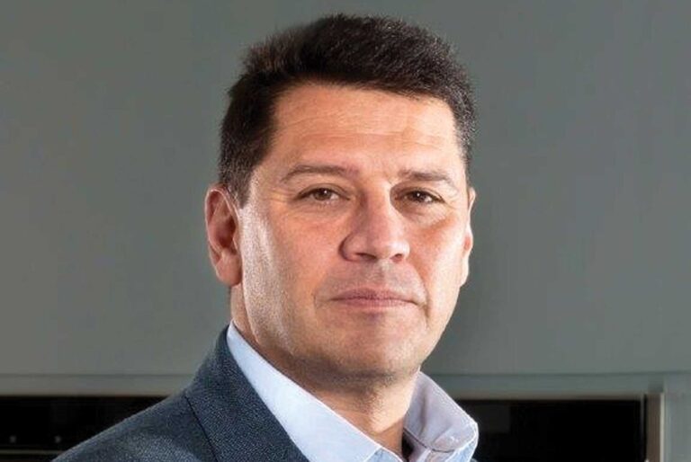 Γιάννης Γρατσώνης (BSH Hellas): Πού «βλέπει» ανάπτυξη - Τα best sellers ...