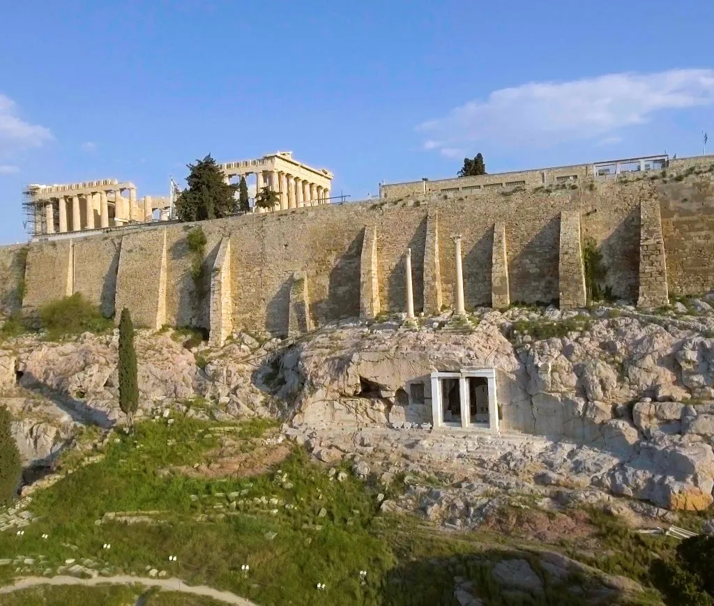 Αθηνιώτισσα και Σπηλιώτισσα, οι Παναγιές της Ακρόπολης | ΕΛΛΑΣ